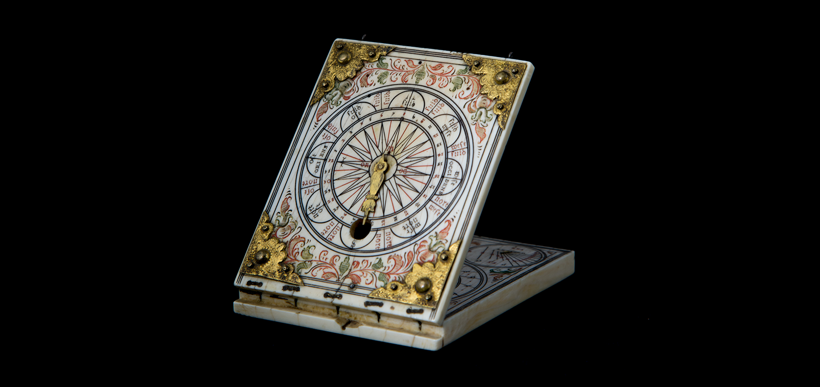 Diptych sundial and portrait of Lewis Evans | History of Science Museum