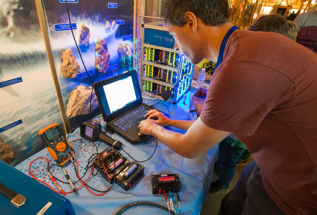 Art rocks | History of Science Museum