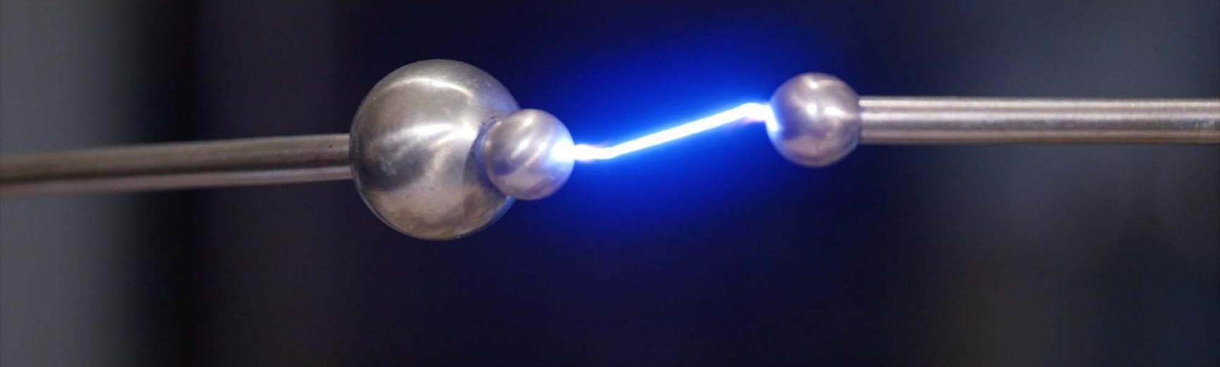 Wimshurst Machine | History of Science Museum